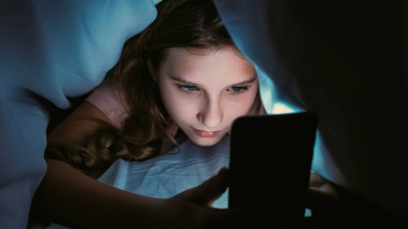 Screen Time and Social Media Use Linked to Eating Disorder Symptoms in ...